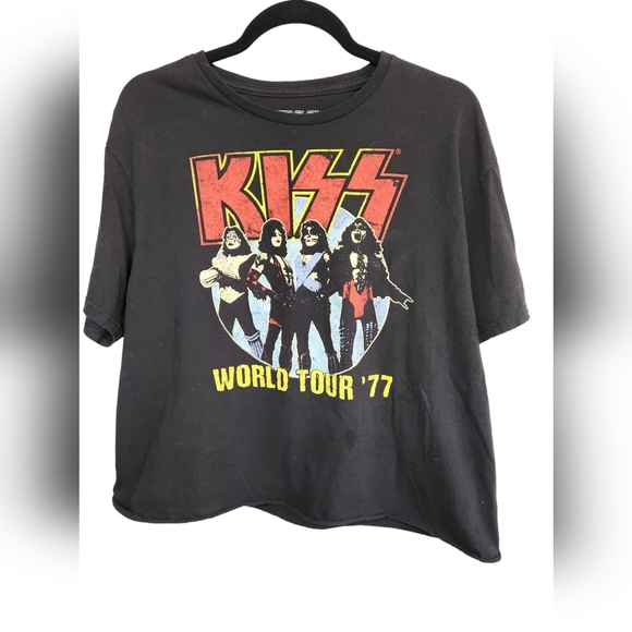 Kiss | Shirts | Mens Vintage Kiss World Tour 77 Band Short Sleeve ...